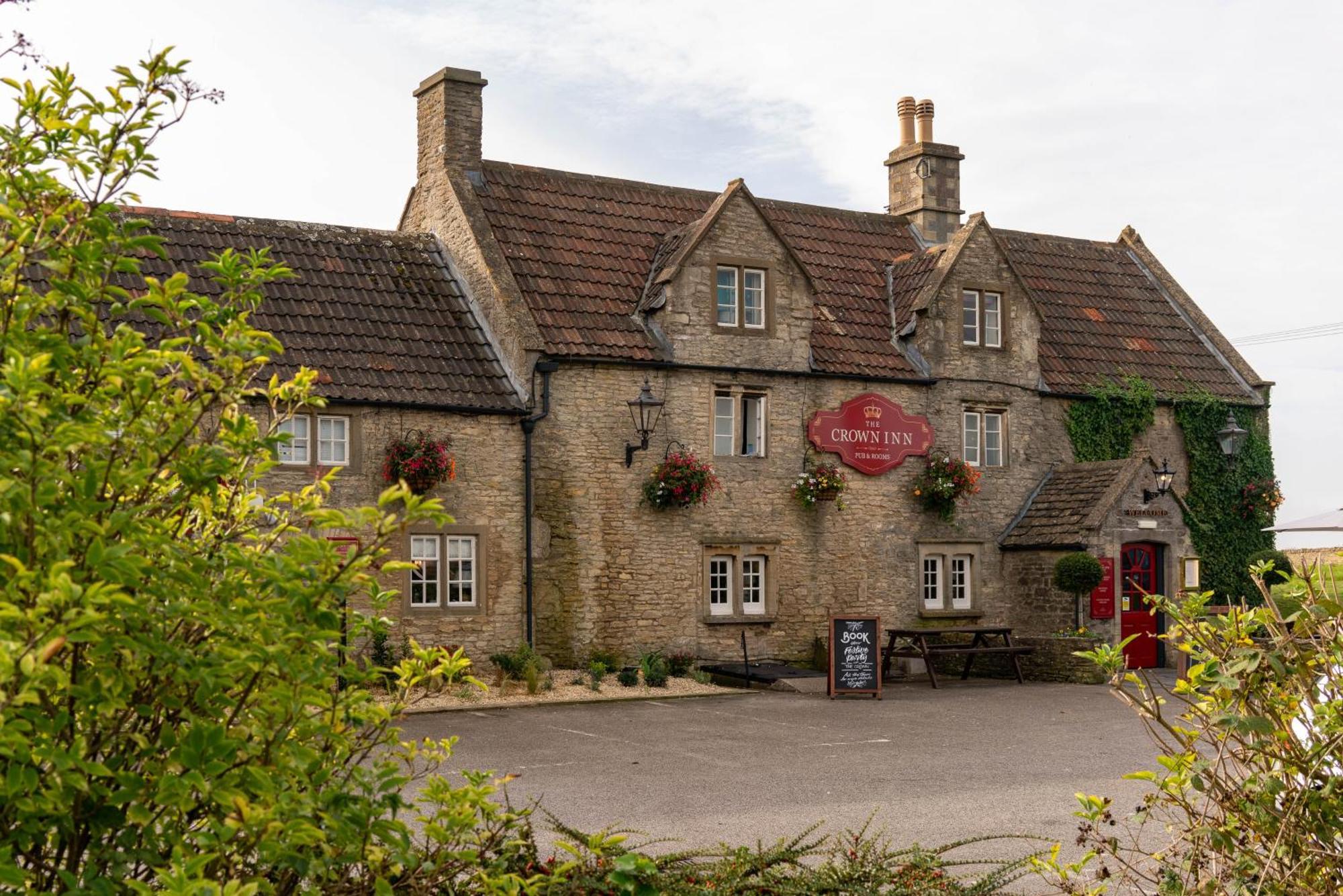 CROWN INN | ⋆⋆⋆⋆ | CHIPPING SODBURY, UNITED KINGDOM | SEASON DEALS FROM ...